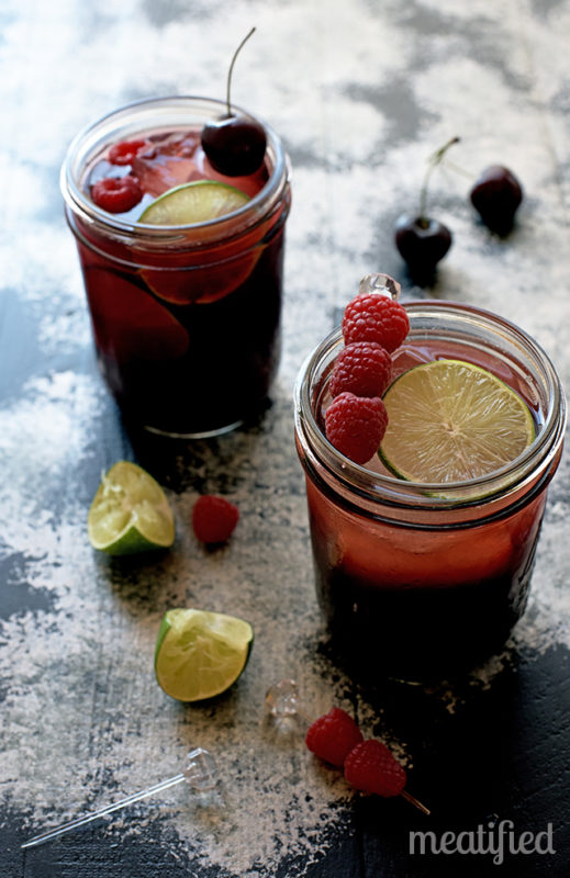 Berry Fizz Mocktail - meatified